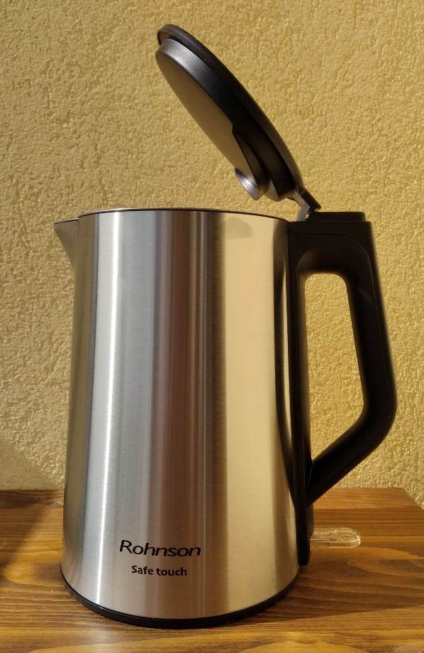 Recenze na rychlovarnou konvici Rohnson Safe Touch. Bezpečná konvice, o ...